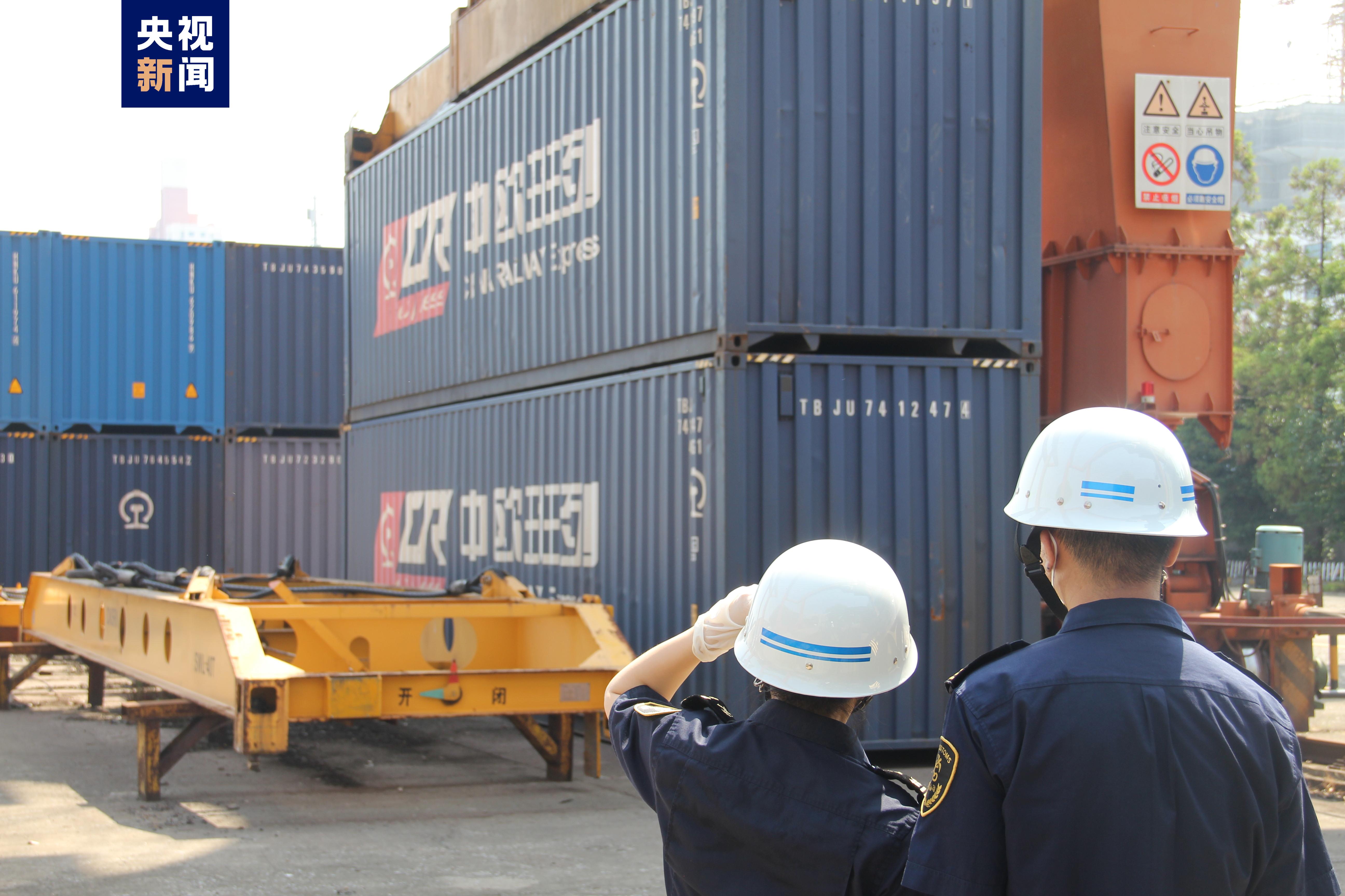 CR Express-Shanghai, aperta la linea verso l’Asia Centrale