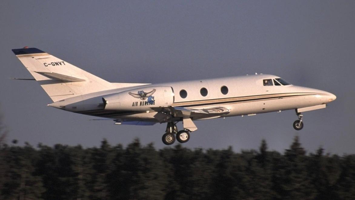 Flugzeug stürzt in Afghanistan ab