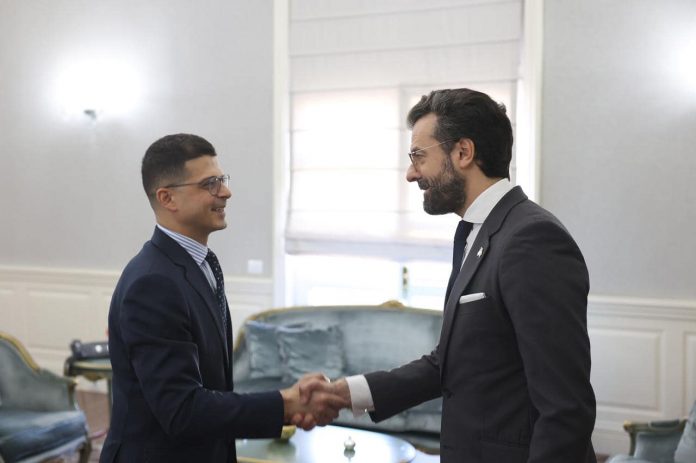 Ministri Vengu takon ambasadorët e Spanjës dhe Gjermanisë për mundësi ...