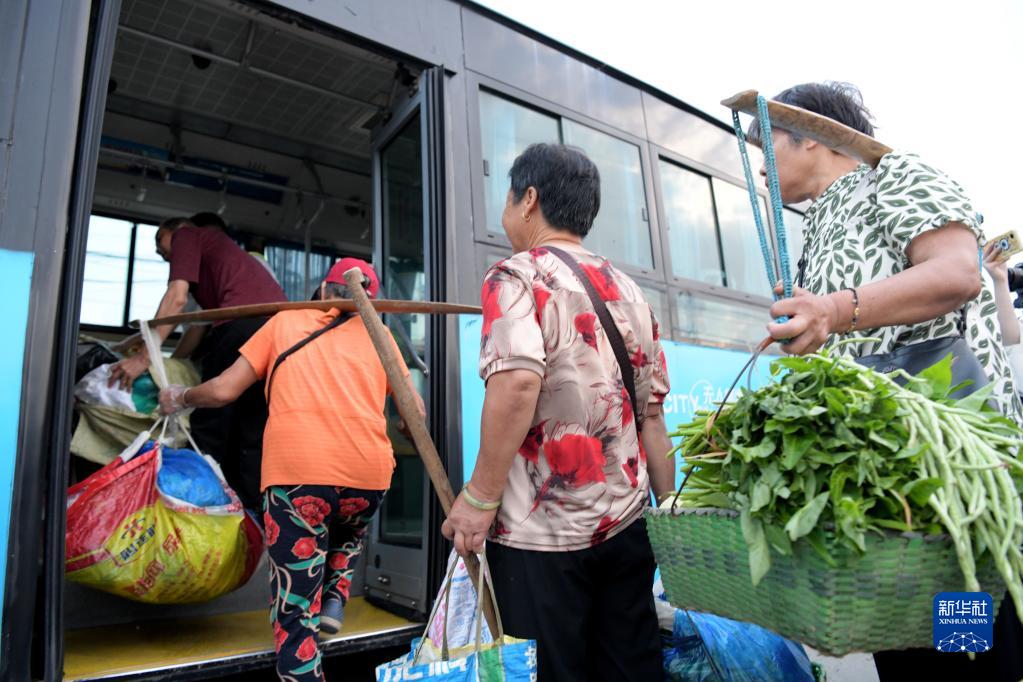 Perkhidmatan ‘Koc’ untuk Peruncit Sayur
